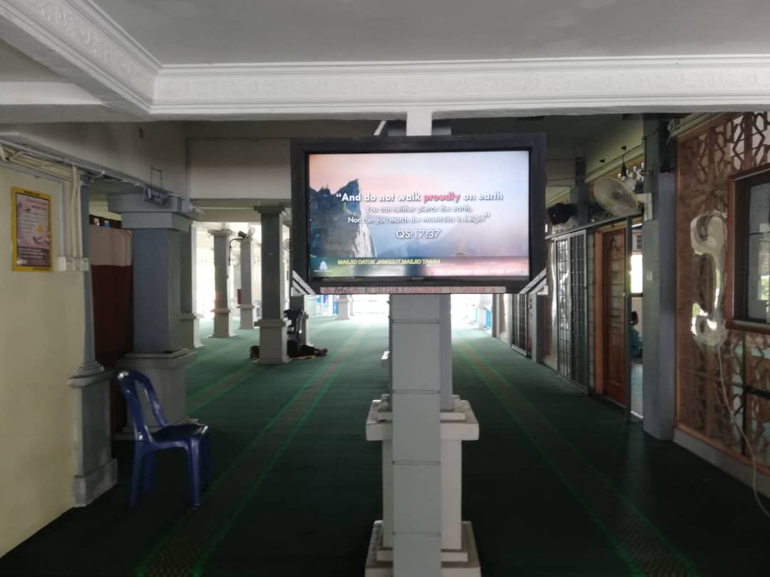 Sistem Info TV dan Jam Solat di Masjid Tok Janggut Melaka